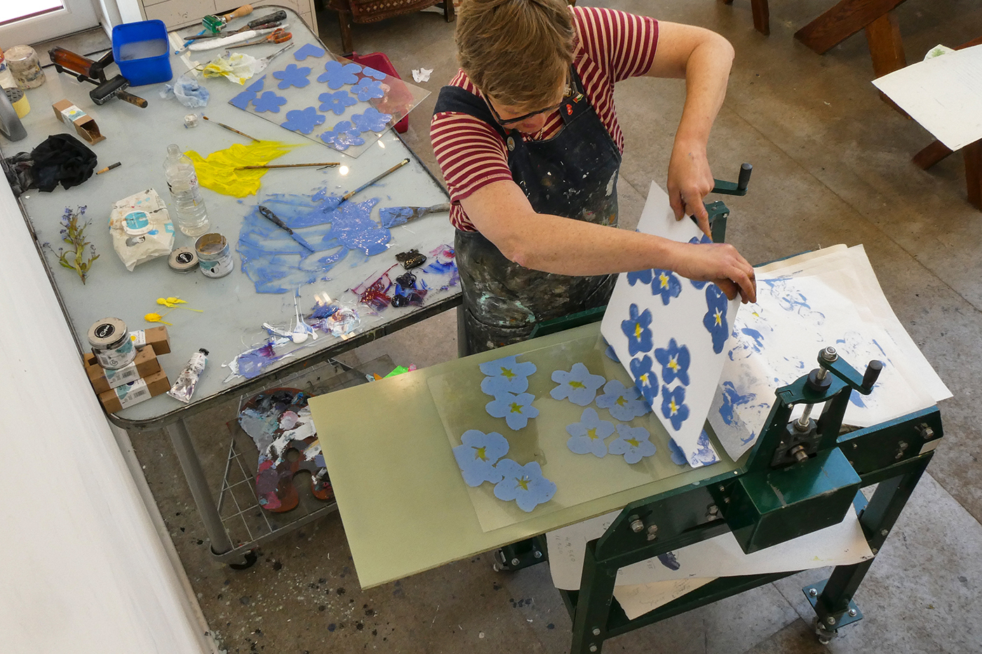 Kate Downie | Compassionate Hands - The Scottish Gallery