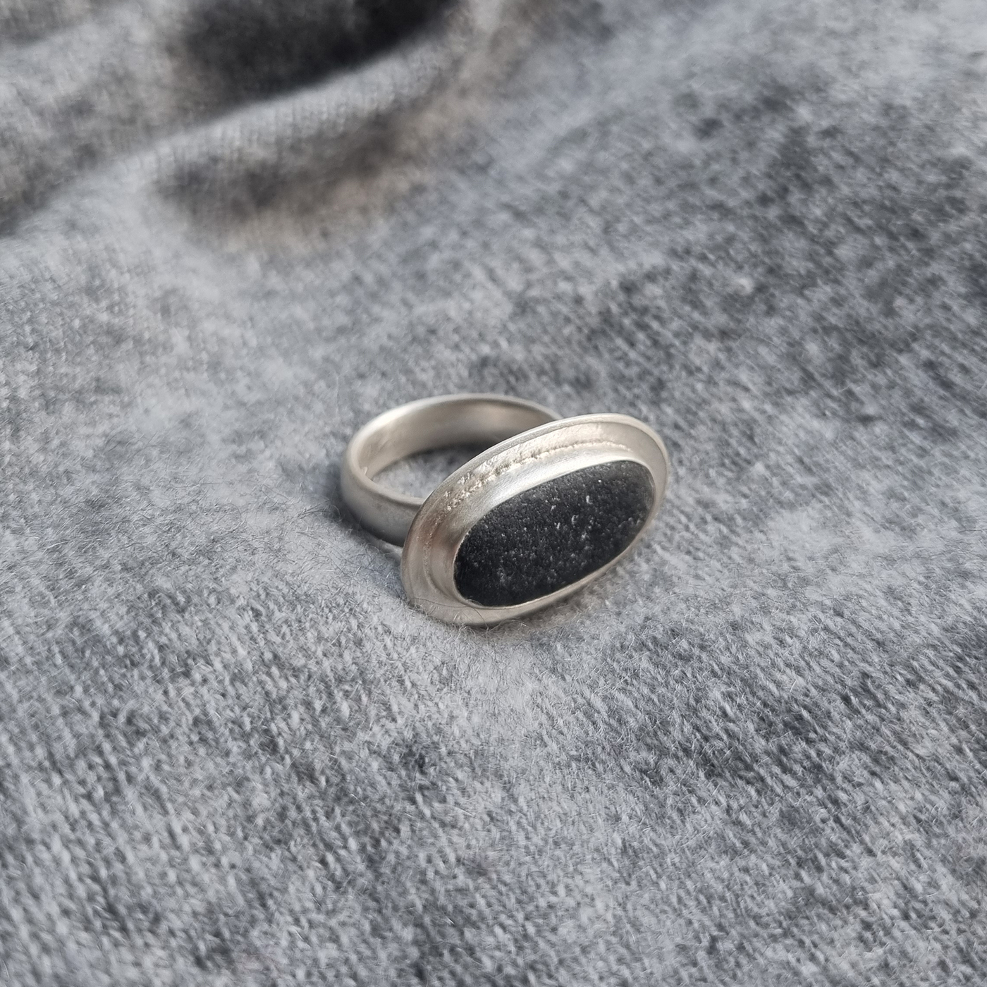 Oblong Pebble Ring by Grace Girvan | The Scottish Gallery